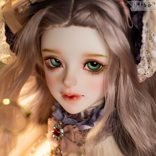 LUTS Senior Delf TIFFANY – BJDivas